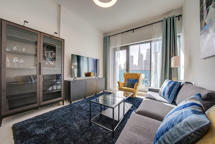 Canal View 1br Business Bay Apt | Fits 4 - Dubaï