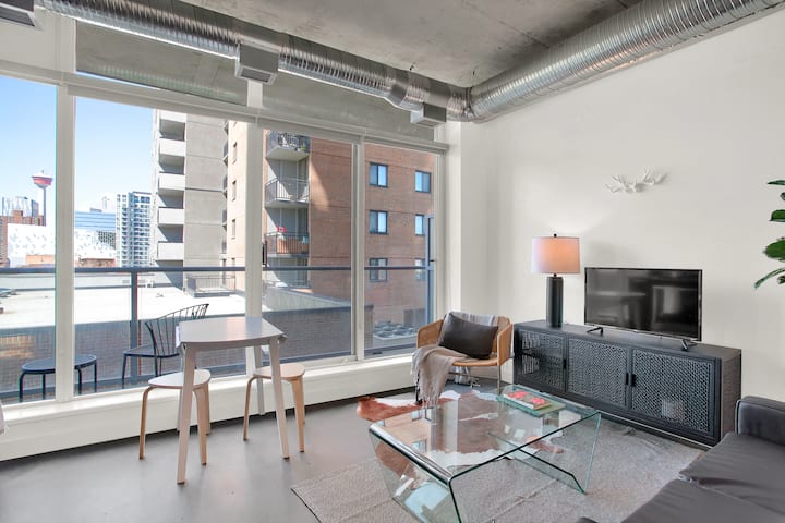 Downtown, Calgary Vacation Rentals & Homes - Calgary, Canada | Airbnb