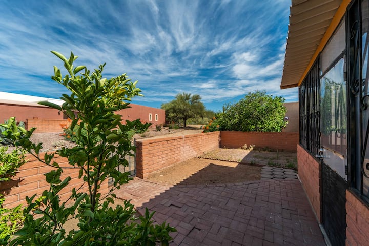 Your Home In The Sun! Welcome To Luz Del Sol! - Green Valley, AZ