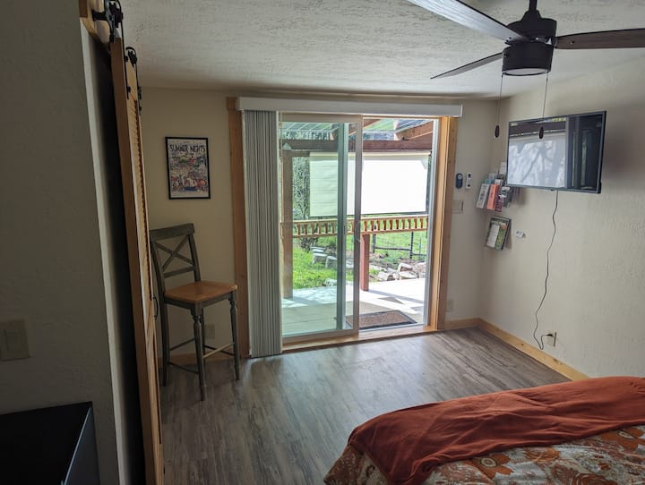 Charming Modern Room Near Historic Nevada City - Nevada City, CA