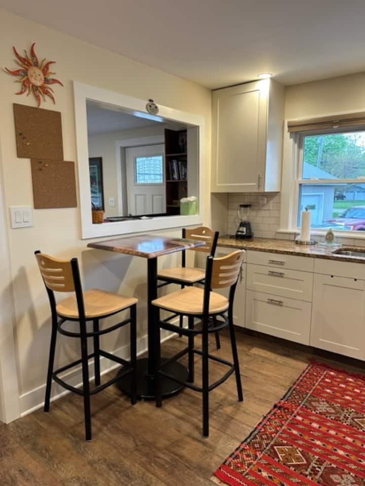 Anna Lee - Bloomington, IN