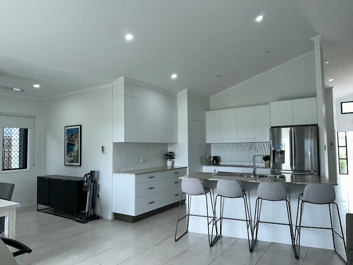 Townsville House accommodation & holiday rentals - Queensland ...