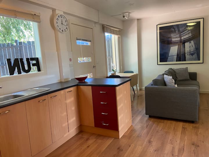 Groovy!self Contained,near Beach+free Wifi/netflix - Frankston