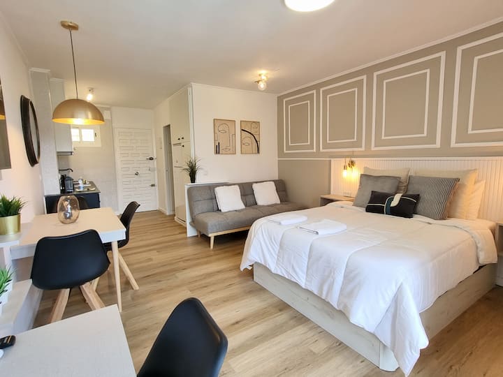 Jupiter. Moderno Estudio. Vistas Al Mar Y Montaña - Málaga-Costa del Sol Airport (AGP)