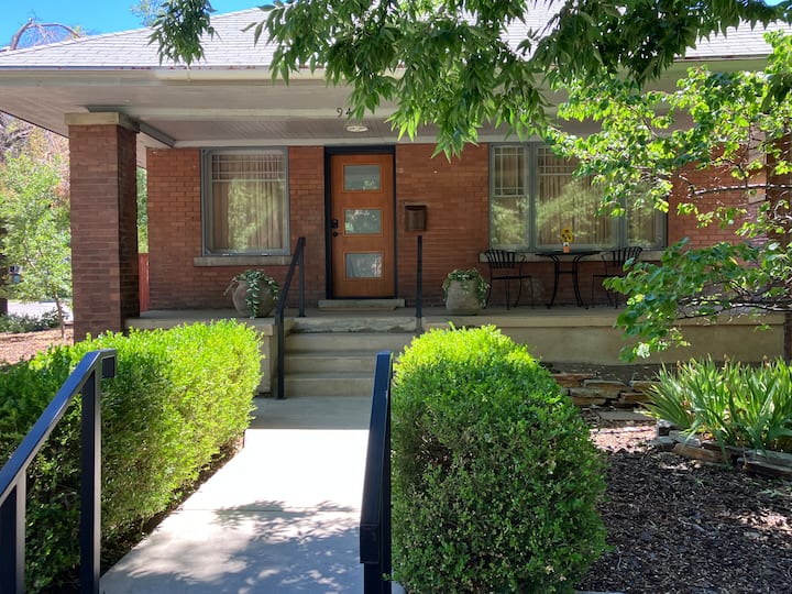 Downtown Sugarhouse Vintage Bungalow - Salt Lake City, UT