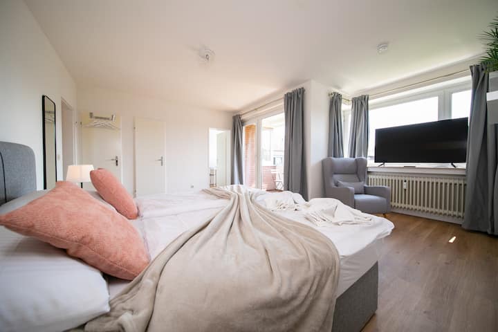 Apartment | Central With Kitchen | Balcony | Fair - Kaarst