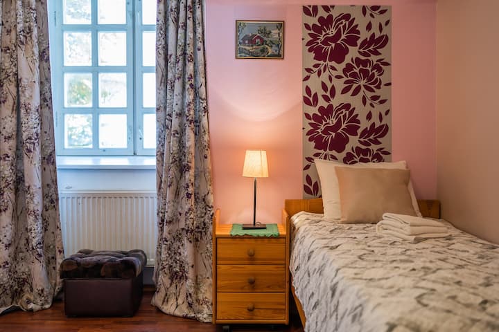 Twin Room In The Heart Of The Old Town - Tallinn
