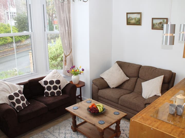 “Pebbles” Swanage Apartment For Two - Corfe Castle