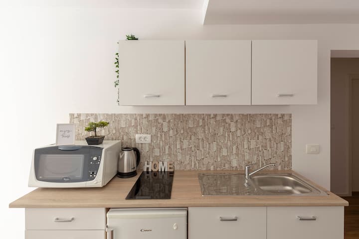 Apt Berni 8 | Near Ljubljana Center + Free Parking - Ljubljana