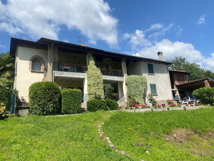 Camere In Cascina Lombarda - Varese