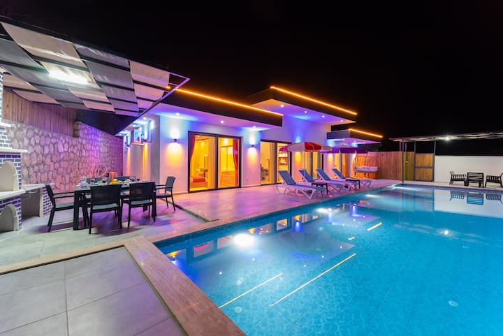 Kalkan Merkeze 5 Dk Mesafede öZel Havuzlu Villa - トルコ