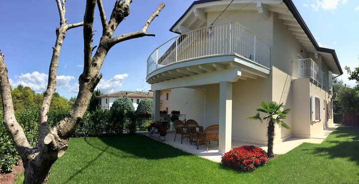 Cozy Private Room With Bathroom - Sirmione
