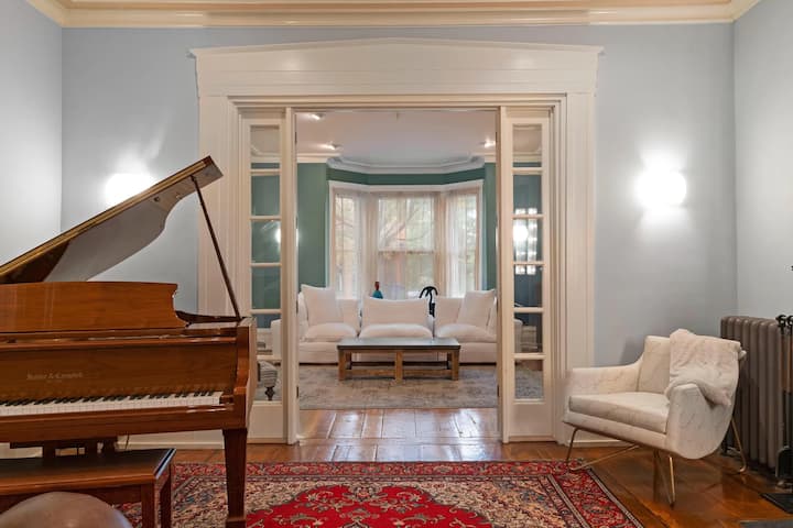 Classical Retreat In Portland's West End - Portland, ME