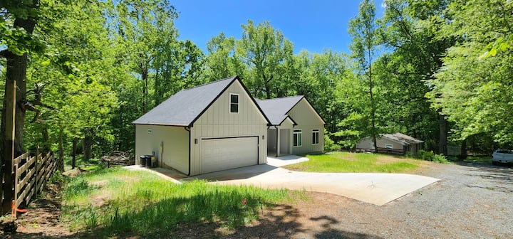 Serene Retreat In Waxhaw: Steps Away From Downtown - Andrew Jackson State Park, Lancaster