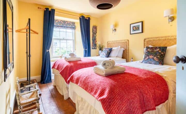 Walkers Rest, Seaview Villa, Lynmouth, Devon - Lynton