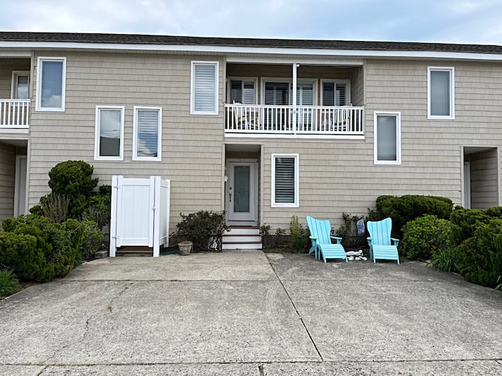 Steps To The Beach In Brigantine - Brigantine, NJ