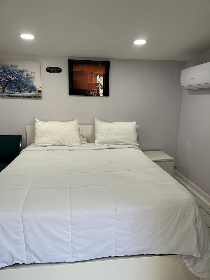 Studio Apartment - New York John F. Kennedy Airport (JFK)
