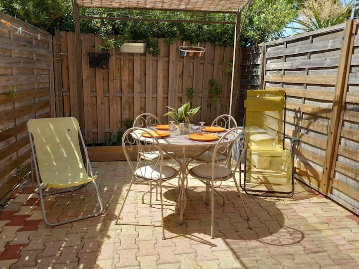 Superbe Rdj 4 Pers Piscine à 5 Min Mer Et Village - Sausset-les-Pins