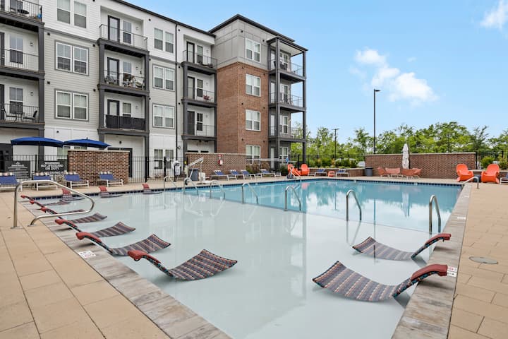 9min To Broadway - Modern 1br! - Bridgestone Arena