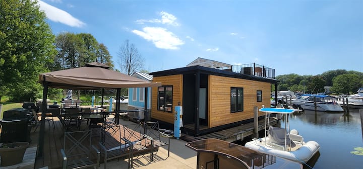 Shoreside Haven - (Tfc #2) - South Haven, MI