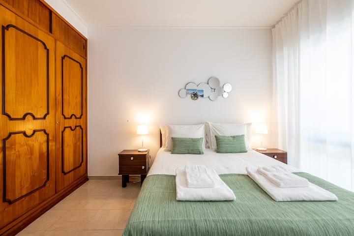 Homeysuite In São Pedro By The Beach - Barcarena