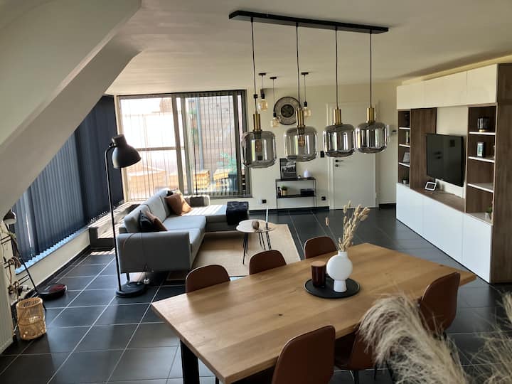Penthouse Boom (1min Walk From Tomorrowland) - Boom