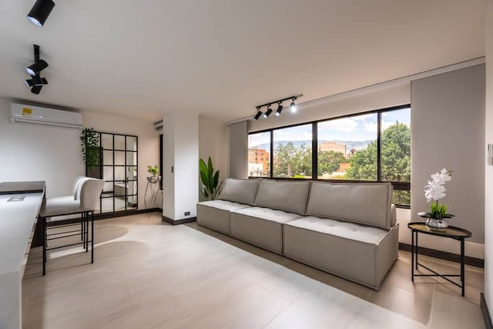 Modern/ac/2br/amazing Location! - Medellín