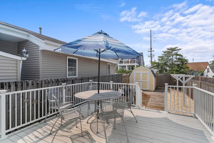 5min Walk To The Beach| Home 2 Br|1 Bth|grill &Dck - Seaside Park, NJ