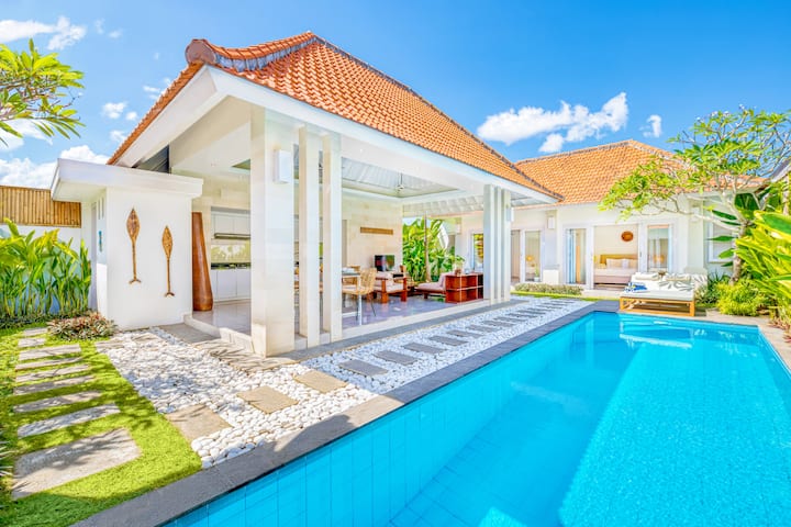 *Promo* 3 Bd Tropical Villa In Central Umalas! - Canggu