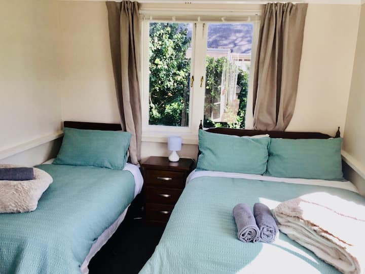 Sunny Triple Room - Whangārei