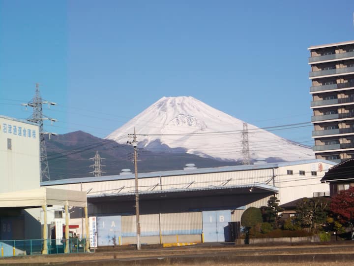 自炊・洗濯可｜静かに過ごせる独立型客室(ルーム2) - Numazu