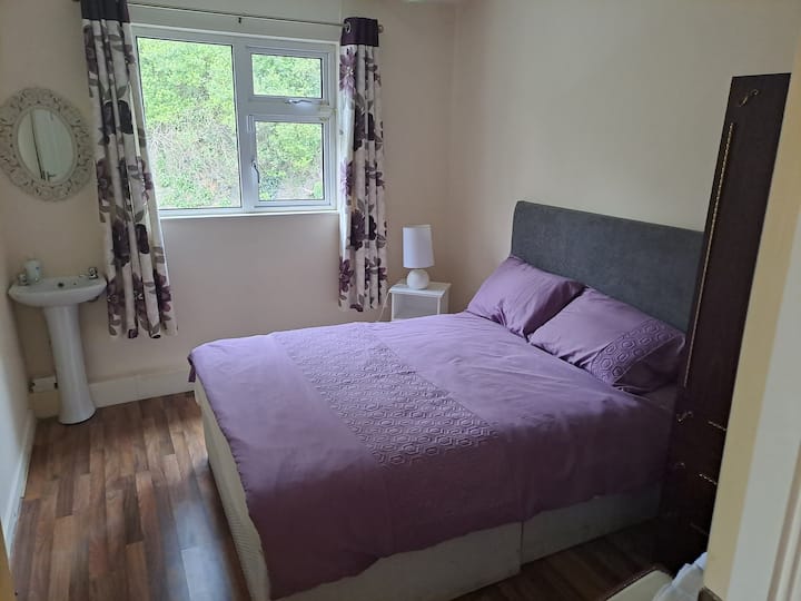 Fivemile Inn Guest House - Carrigaline