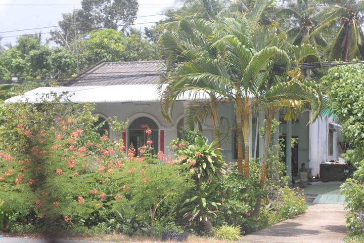 A Peaceful And Warm Homestay - Tra Vinh