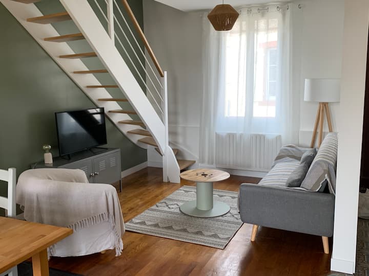 Maison Proche Gare Avec Jardin Et Garage - Le Mans