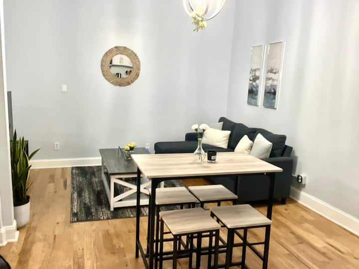 Spacious Pad In Fire Townhome - Queens, NY