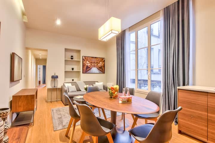 110x111 - Sublime Huge Apt Paris - Avenue des Champs-Élysées - Paris