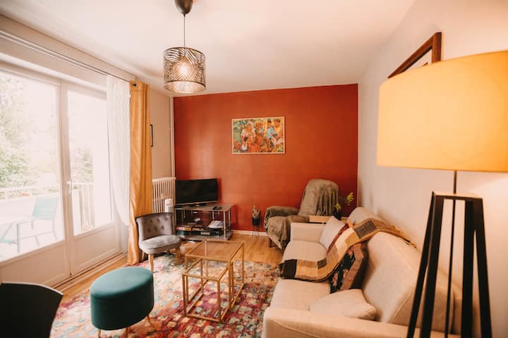 Appartement Chaleureux, Parking Privé - Besançon