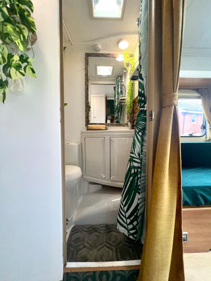 Whisky Whispers Motorhome - Glasgow