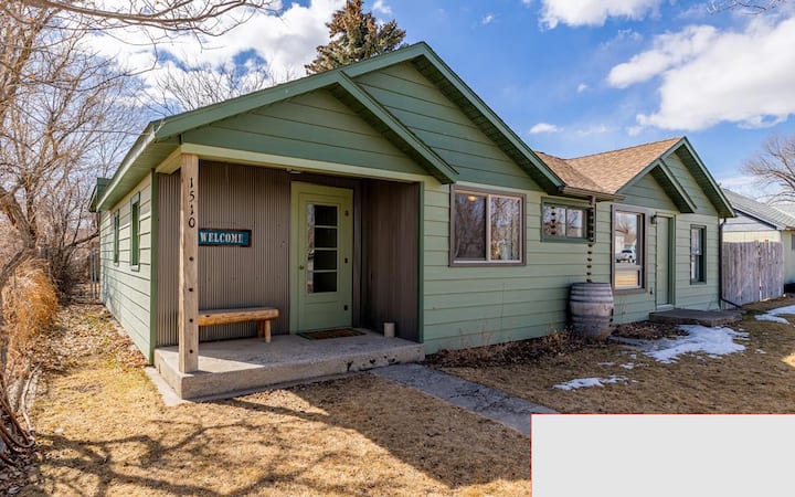Happy Bison House, Charming Home Close To Downtown - Cody, WY