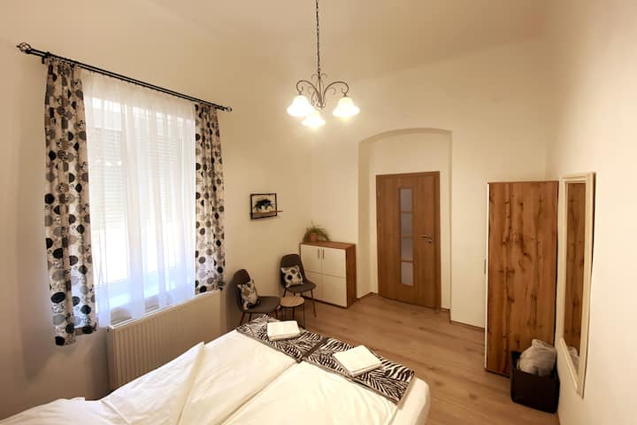 Rád-vár Apartmanház Eger Belvárosában - Demjén