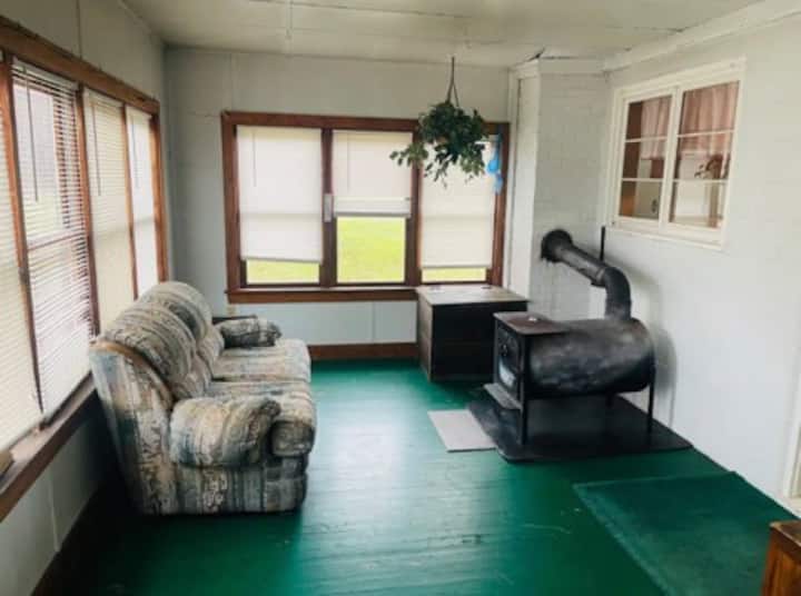 Private Room In Liverpool, Pa - Pillow, PA