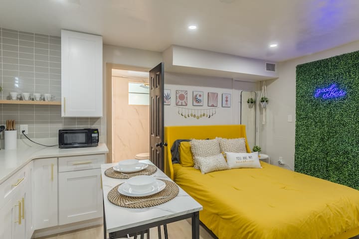 Cute And Cozy Studio W/ Jacuzzi! - Lake Rose, Winter Park