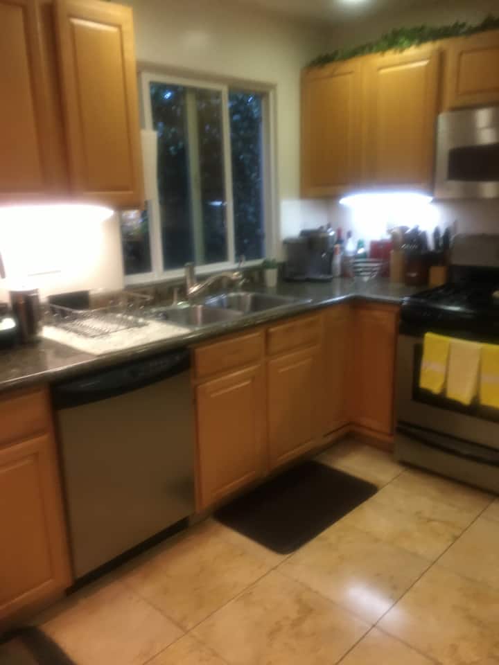 Spanish Villa Room In Sb - Santa Barbara, CA