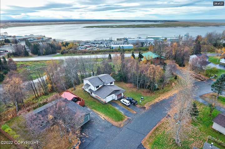 Kenai River View Townhouse B - Alaska
