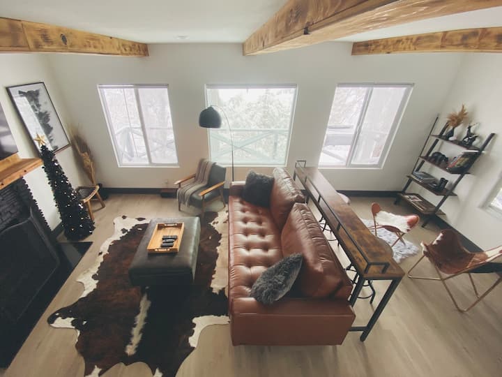 The Inspo Cabin With Stunning View - Running Springs, CA