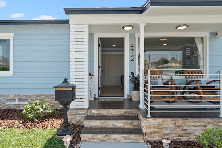 Charming Family Home Nearby Dtla With Front Patio! - San Gabriel, CA