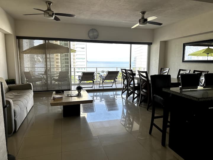 Luxury Condo With Ocean And Skyscrapers View - Acapulco