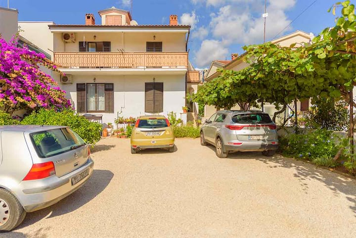 Apartment Tina With Balcony In A Peaceful Spot - Rovigno