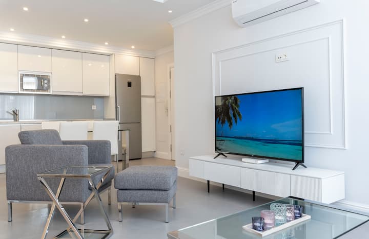 Lux Front Line Apartment - Fuengirola