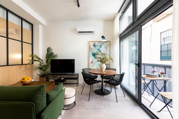 Cv Brand New 2br Apartament Triana Covadonga - Camas